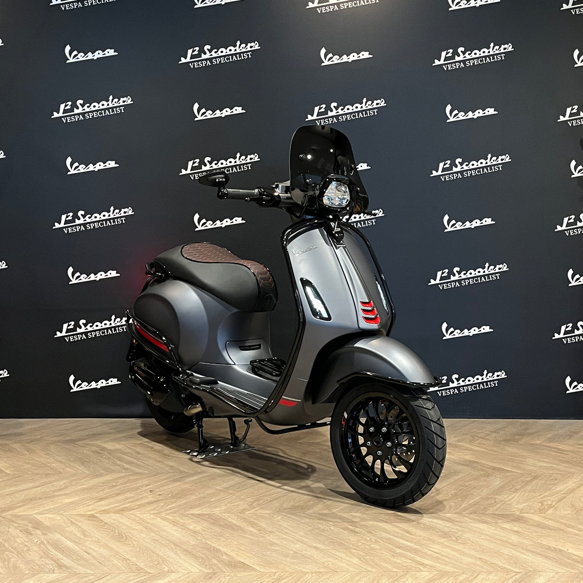 Vespa Sprint S E5 Mat Grijs GRIGIO TRAVOLGENTE MATT J2Scooters vespa-sprint-s-e5-mat-grijs-grigio-travolgente-matt-j2scooters