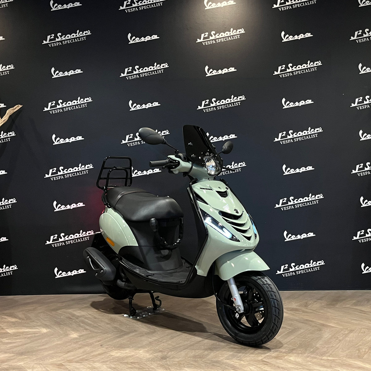 Piaggio Zip SP E5 Light Khaki – J2Scooters
