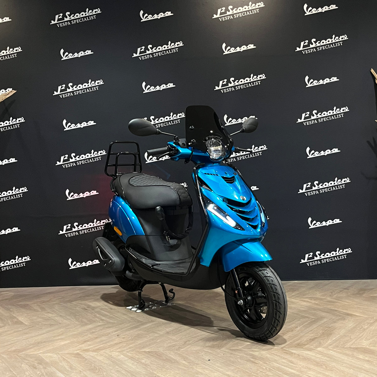 Piaggio Zip SP E5 Candy Ice Blue – J2Scooters