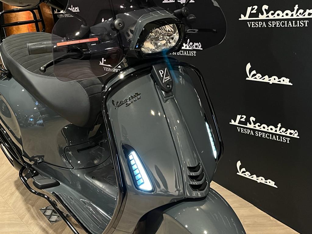 Vespa Sprint E5 Nano Grey – J2Scooters