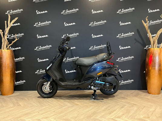 Piaggio Zip SP E5 Midnight Blue – J2Scooters