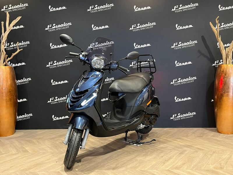 Piaggio Zip SP E5 Midnight Blue – J2Scooters