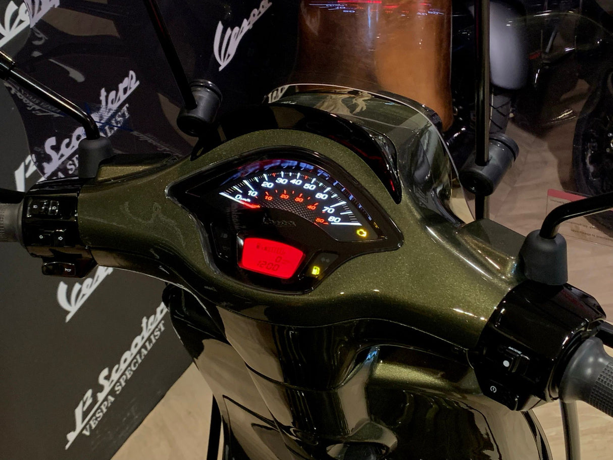 Vespa Sprint E5 Python Gold J2scooters