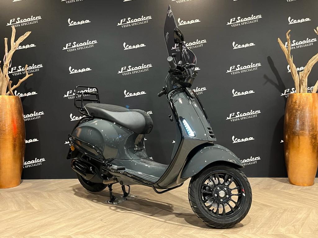 Vespa Sprint E5 Nano Grey – J2Scooters