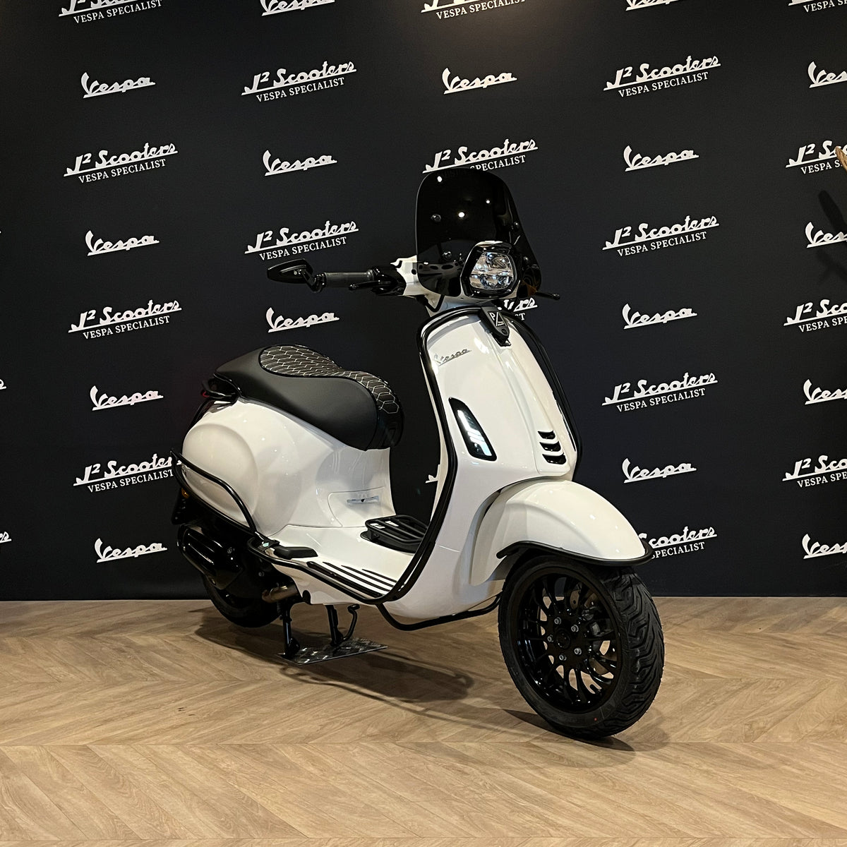 Vespa Sprint E5 wit BIANCO INNOCENZA – J2Scooters
